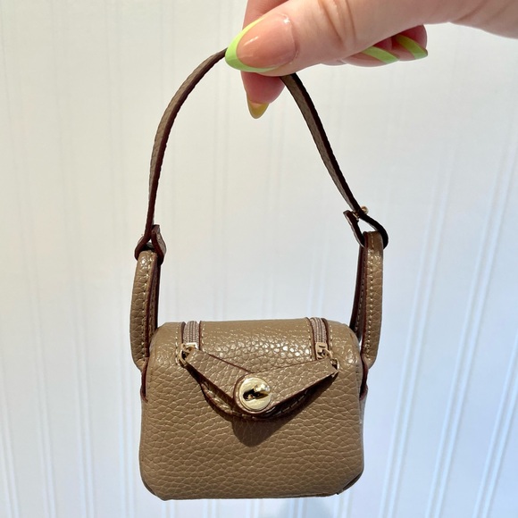 the “Lindy” | Accessories | Nwt Little Luxuries Bag Charms Mini Wallet ...